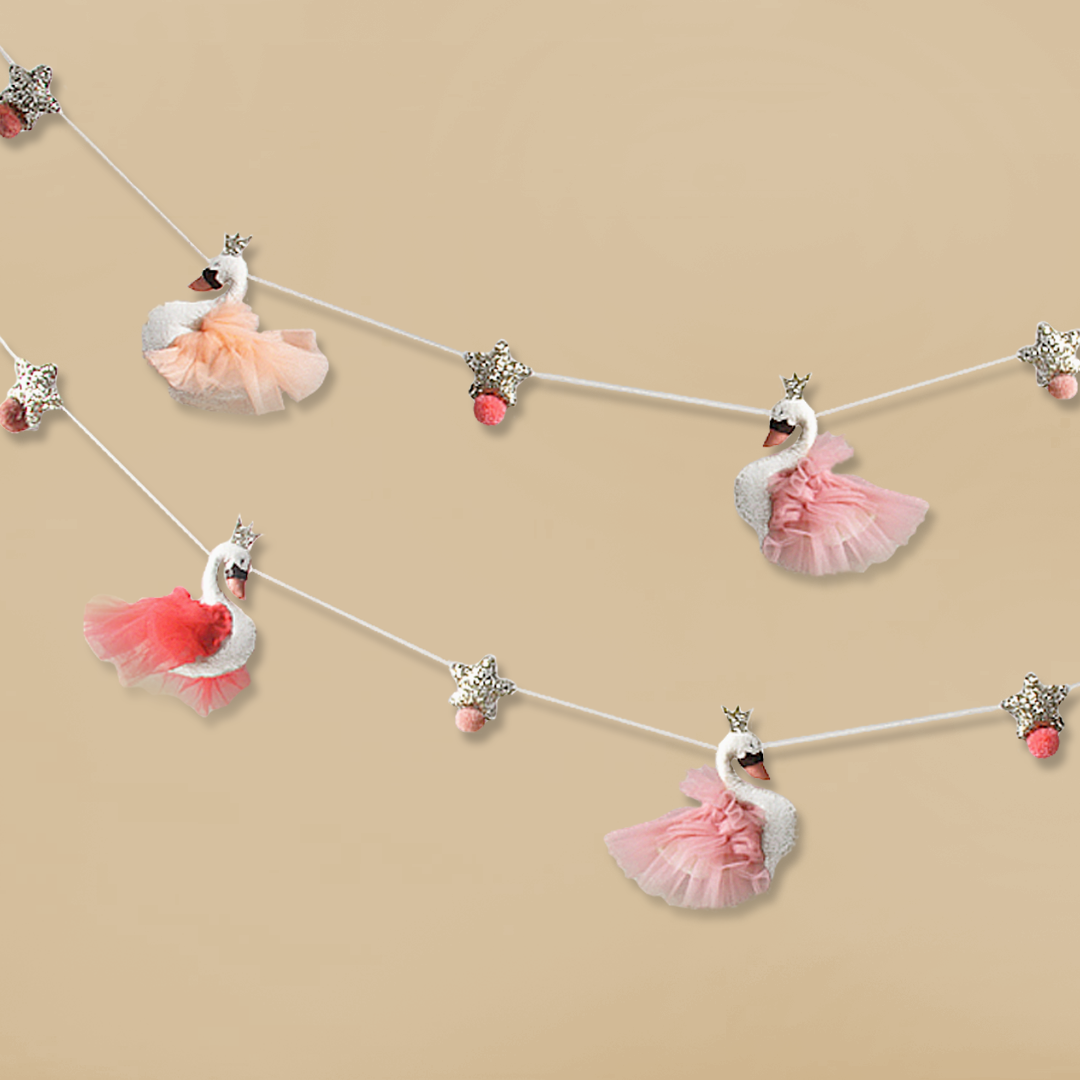 Feather Friends Bunting